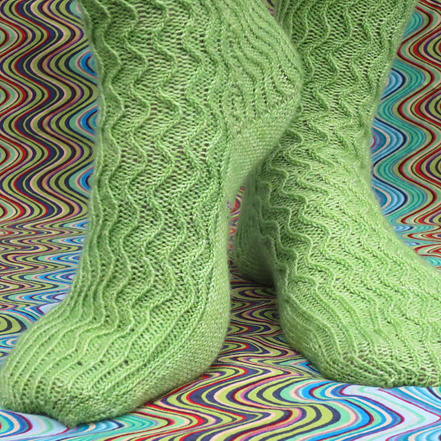 Ravelry: Squigglez pattern by Susan Woodley