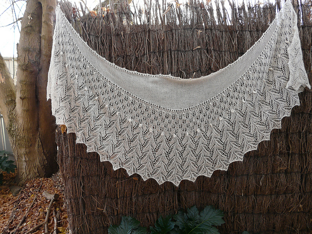 Ravelry: Shawl Botanica pattern by Susan Oliver
