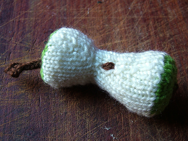 Ravelry: Apple Core pattern by Susie Johns
