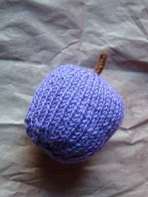 Ravelry: Plum pattern by Susie Johns