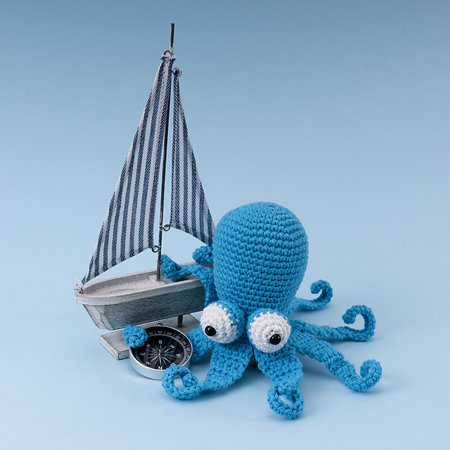 Ravelry: Dr Octvius the Crochet Octopus pattern by Susan Yeates