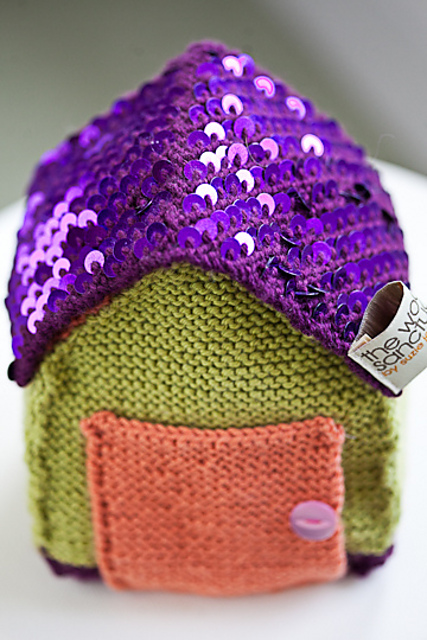 Ravelry: Lime & Blackcurrant Beach Hut pattern by Suzie Johnson