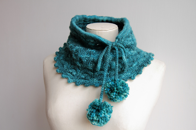 Ravelry: Shipwreck Cove cowl pattern by Suzie Blackman