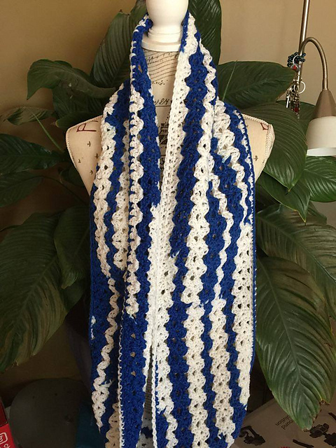 Ravelry: GO TEAM COWL pattern by Moo-tique Yarns