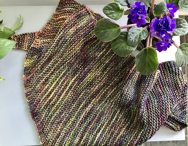 Ravelry: suzymarie's Totally Triangular Scarf