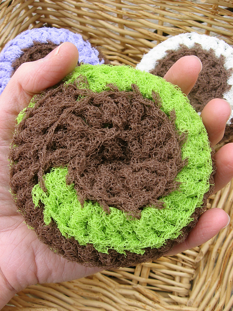 Ravelry: Extra Big Swirl Scrubbie pattern by Melanie Larsen