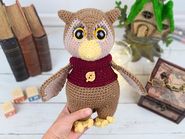Ravelry: Owl pattern by Carolyne Brodie