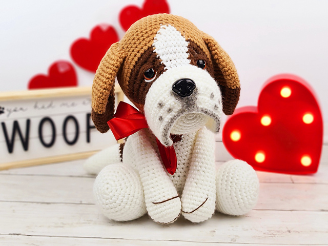 Ravelry: Lola the Saint Bernard pattern by Carolyne Brodie