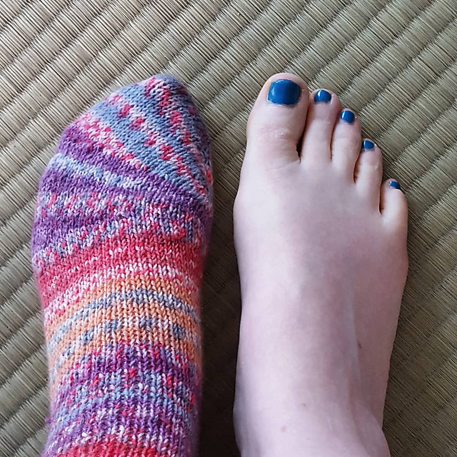 Ravelry: sybilra's Tipsy Toe Socks
