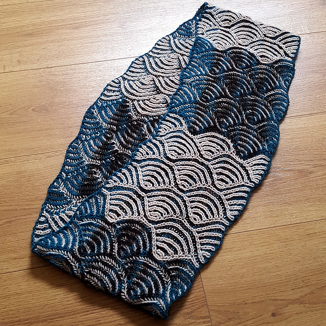 Ravelry: WiFi Signal Cowl pattern by Sybil R