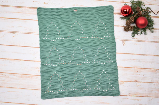 Ravelry: Christmas Tree Towel pattern by Tine Sommer Hansen