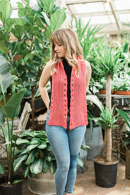 Ravelry: Cloudberry pattern by Tanja Luescher