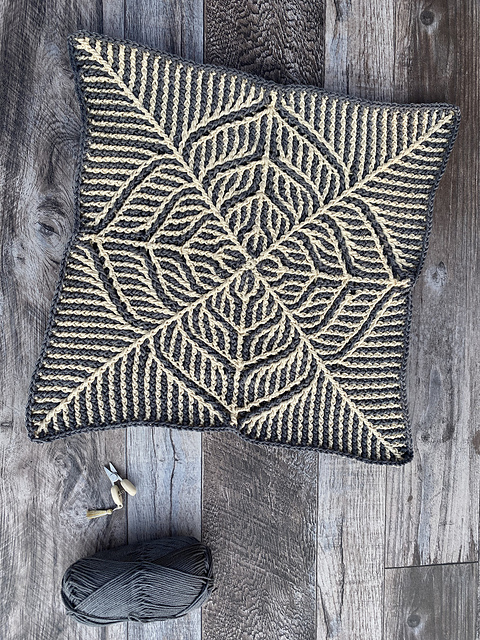 Ravelry: taemombo's Archway Square project