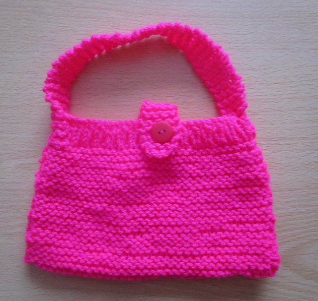 Ravelry: Cute Bag pattern by taffylass knits