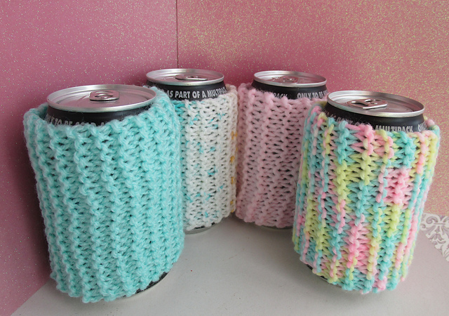 Ravelry: Rainbow Drink Can Cozy pattern by taffylass knits