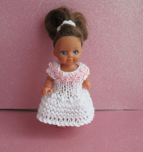 Ravelry: Simplicity 4 inch Dolls Dress pattern by taffylass knits