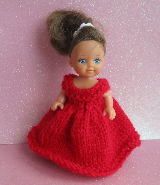 Ravelry: Scarlet 4 inch dolls dress pattern by taffylass knits