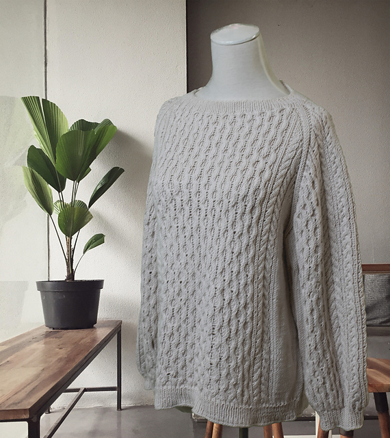 Ravelry: Classical cable pattern by Takako Takiguchi