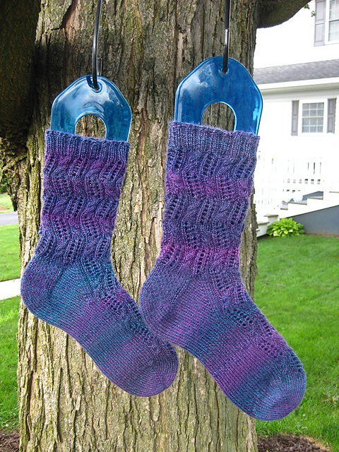 Ravelry: takdpm's Tilting Ladders Cables and Lace Socks