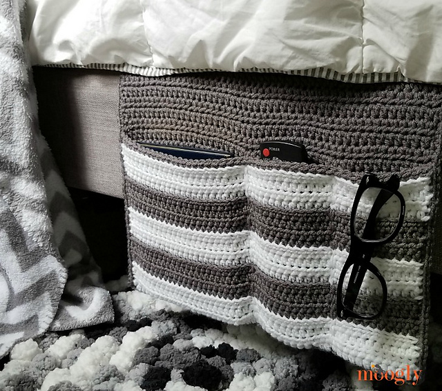 Ravelry: Cozy Couch and Bedside Organizer Caddy pattern by Tamara Kelly