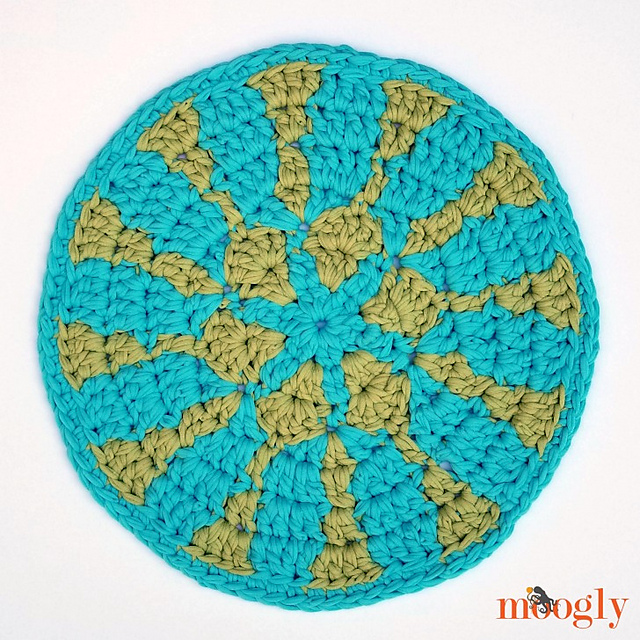 Ravelry: Soft Sunshine Chair Pad pattern by Tamara Kelly