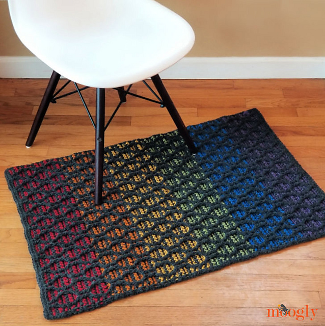Ravelry: Striped Hourglass Area Rug pattern by Tamara Kelly