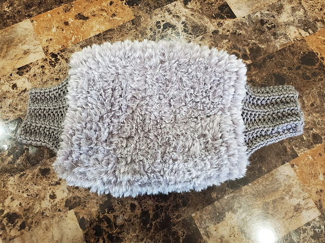 Ravelry: Furreal Muff pattern by Pat Miller