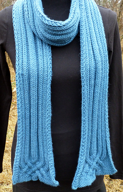 Ravelry: Celtic Knot Scarf pattern by Tamara Moots