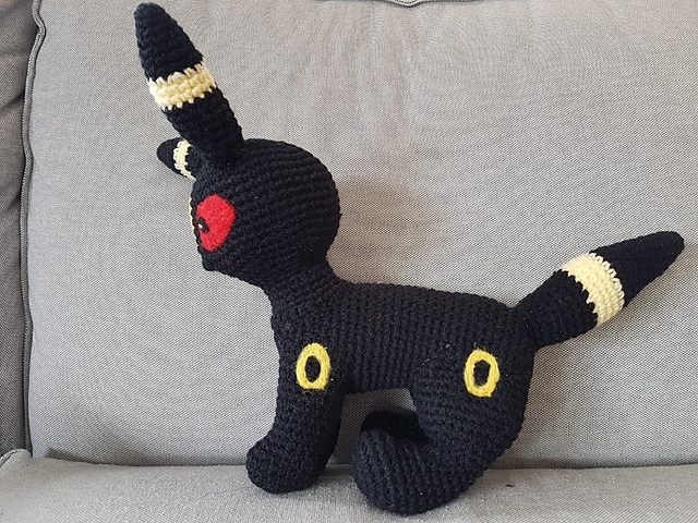 Ravelry: #197 Umbreon pattern by May Goh