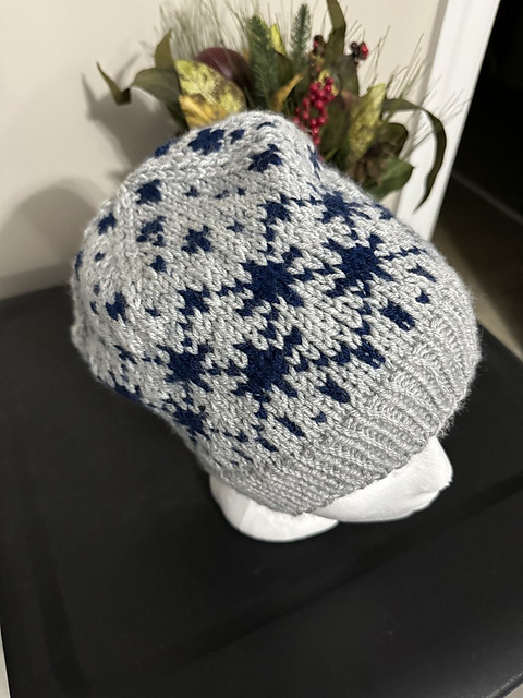 Ravelry: Snowflake Hat pattern by TLCrafts and Design