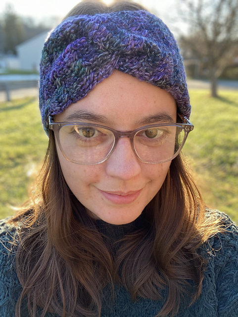 Ravelry: Crossing Paths Headband pattern by Tara Briggs
