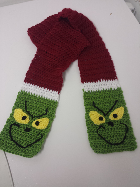 Ravelry: tawnybee's Grinch scarf