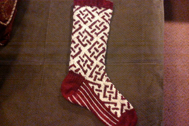 Ravelry: Chain Reaction pattern by Tobi Beck