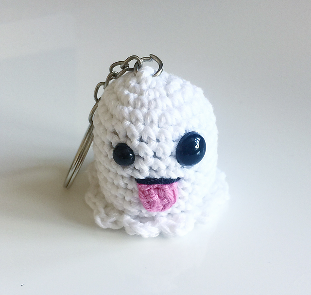 Ravelry: Ghost Key Ring pattern by CatKnit