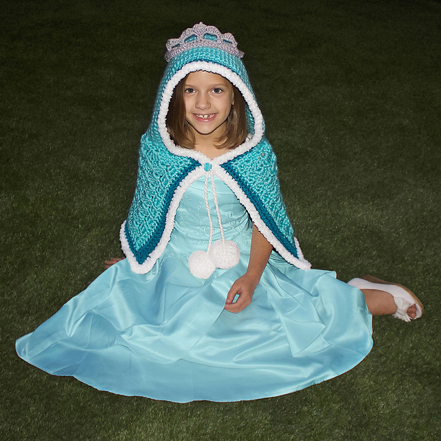 Ravelry: Princess Hood and Capelet pattern by Joni Memmott / BriAbby