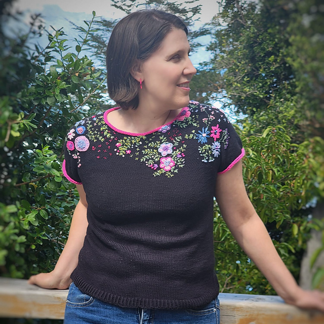 Ravelry: Top PrimaveraViva pattern by Paulina Castell