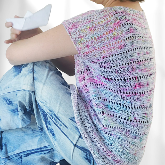 Ravelry: Top Travesia pattern by Paulina Castell