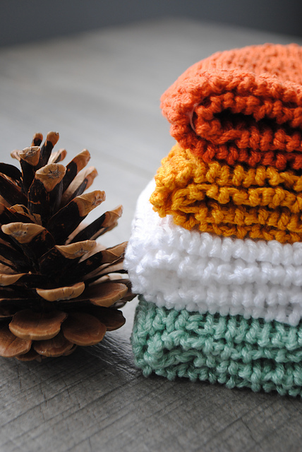 Ravelry: Heron Hat pattern by Andrea deVries