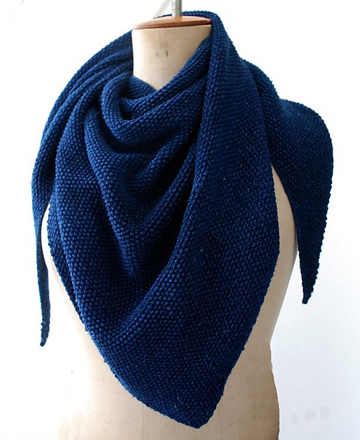 Ravelry: triangle scarf pattern by Maaike Gottschal