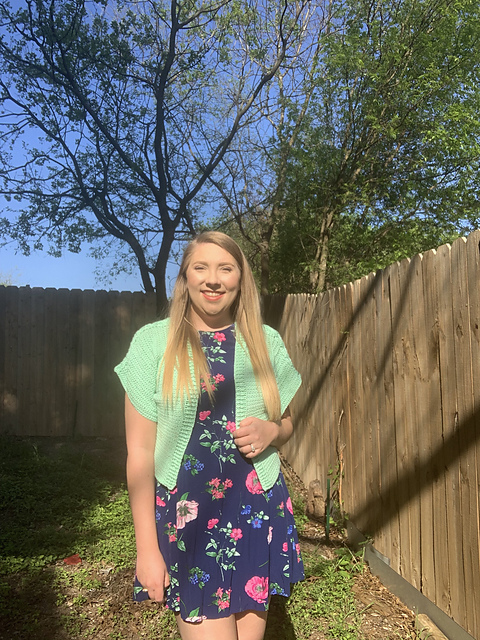 Ravelry: Georgie Cardigan pattern by Taylor Mullins