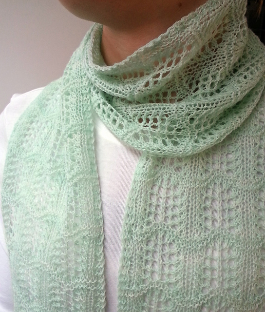 Ravelry: Gulf Tide Scarf pattern by Joan Hughes