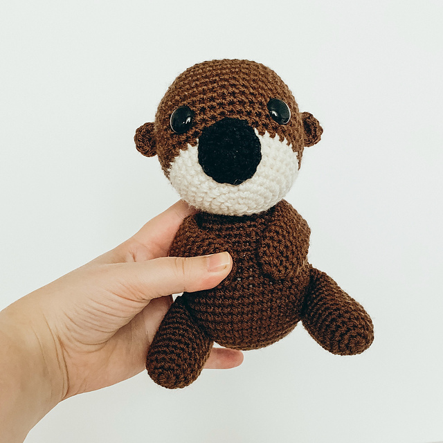 Ravelry: Otto the Otter pattern by Kali Dahle