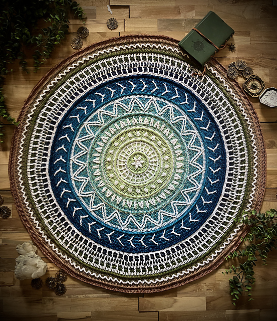 Ravelry: Aztek Artifact pattern by Mark Roseboom