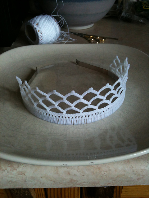 Ravelry: Simple Lace Tiara pattern by Hook Crochet