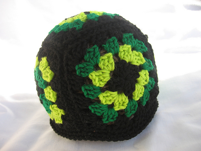 Ravelry: Solely Granny Squares Hat pattern by Christina Kadelski