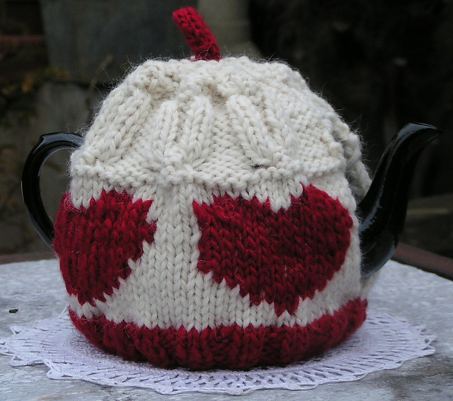 Ravelry: Heart Tea Cosy pattern by Monica Russel