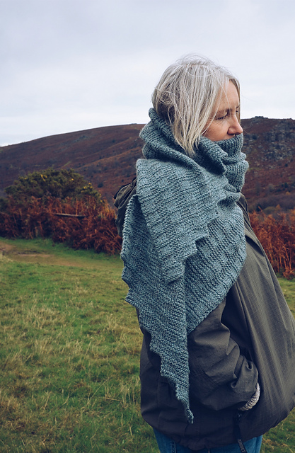 Ravelry: Coorie pattern by Sarah Wylie