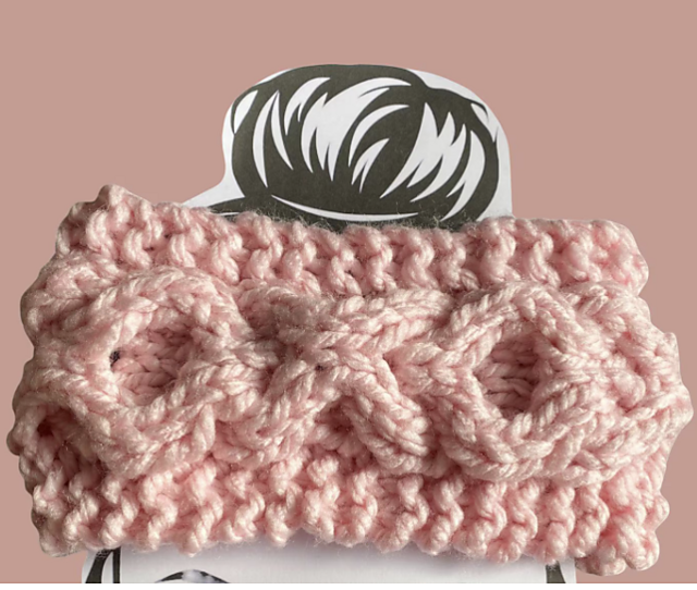 Ravelry: Super Chunky OXO Headband pattern by Marie Bocock