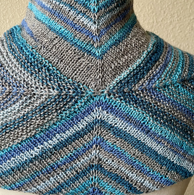 Ravelry: Oskar Cowl pattern by Nick Davis