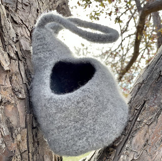 Ravelry: Wool Vessel VI: Seed Pod pattern by Nick Davis